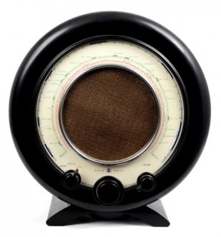 Collecting Plastic Radios - World Collectors Net